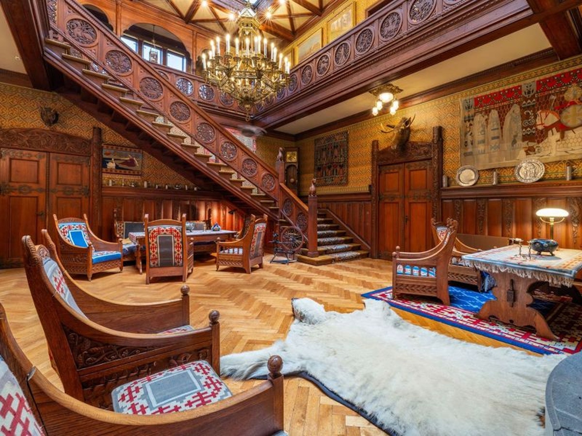 Ny bok feirar Gamlehaugens 100 år som kongebustad